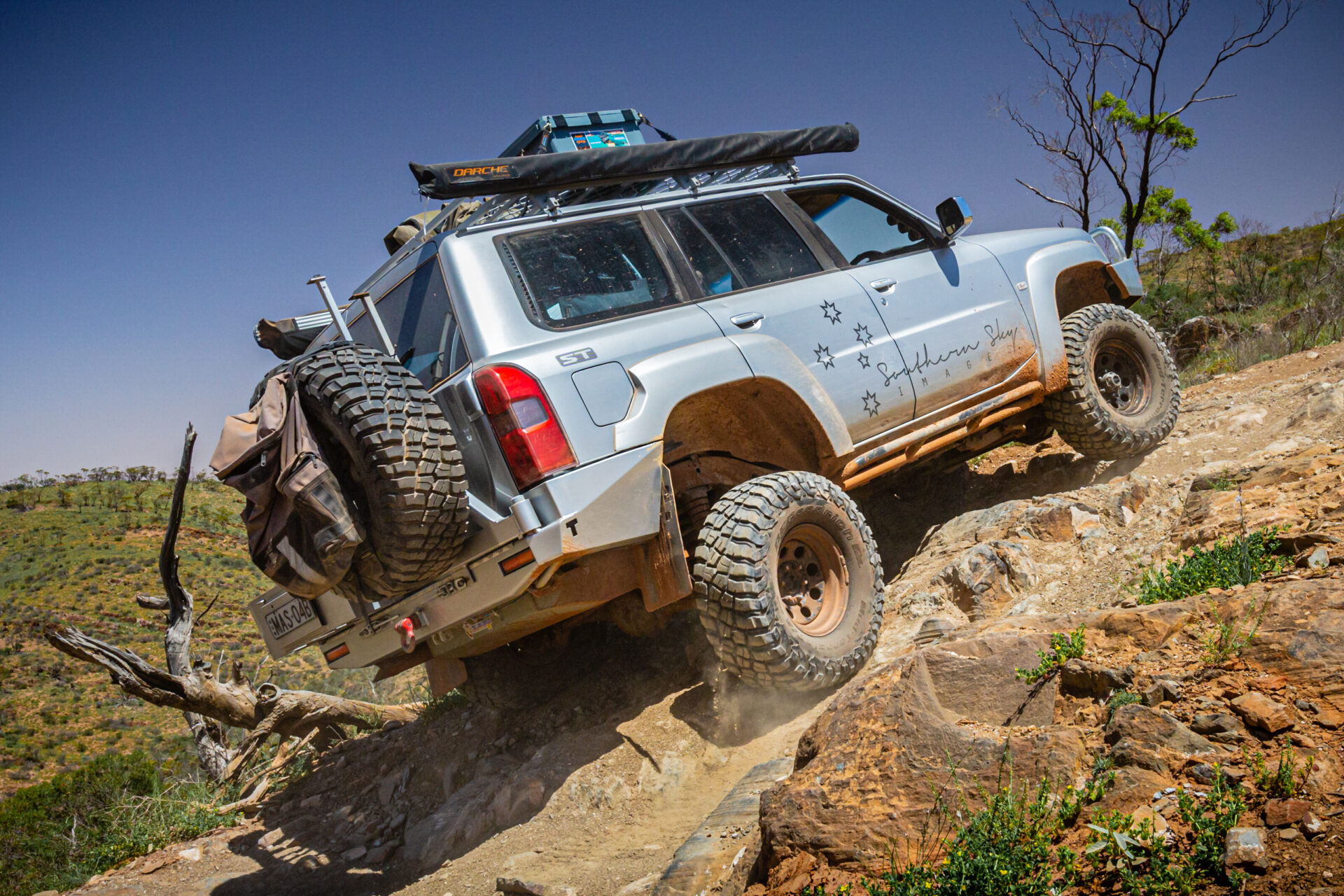 Exploring the Bendleby Ranges by 4x4
