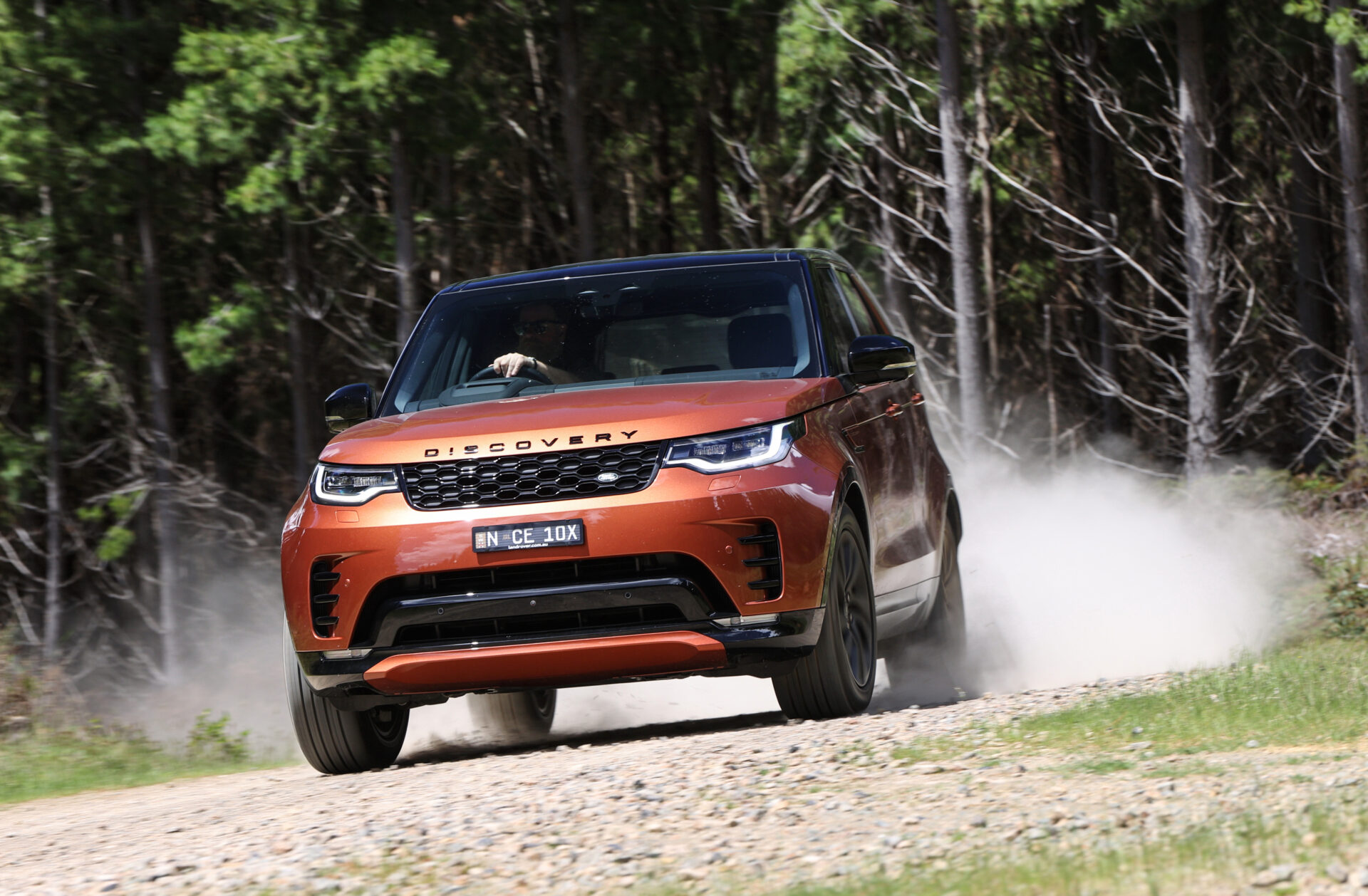 Land Rover Discovery | Price, Reviews & Specs