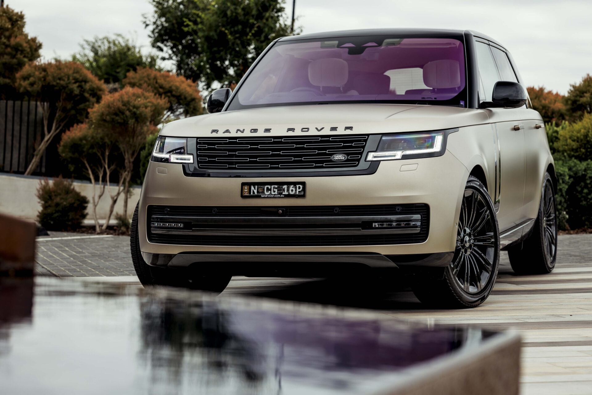 Land Rover Range Rover | Price, Reviews & Specifications