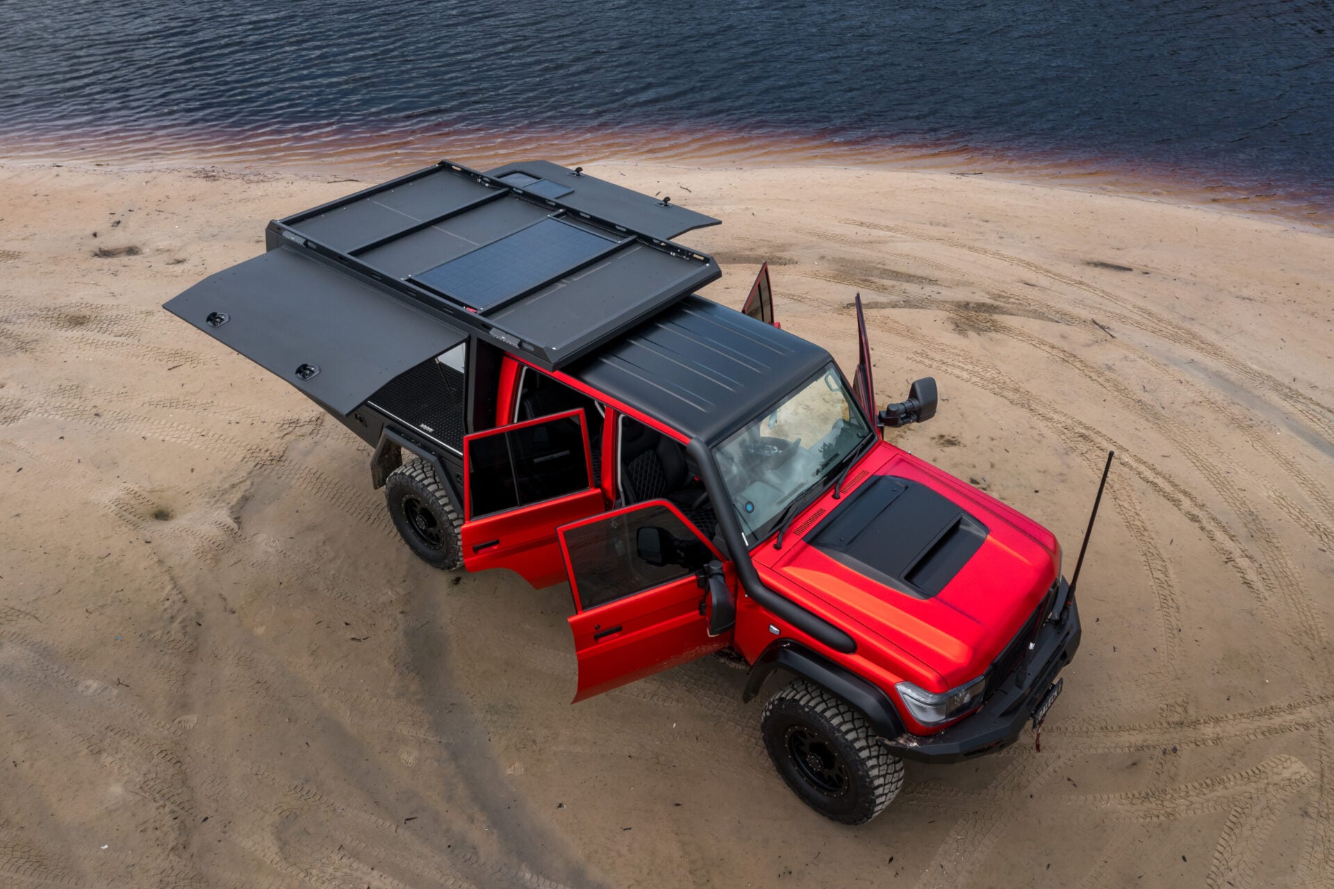 Custom 79 Series Cruiser created to conquer