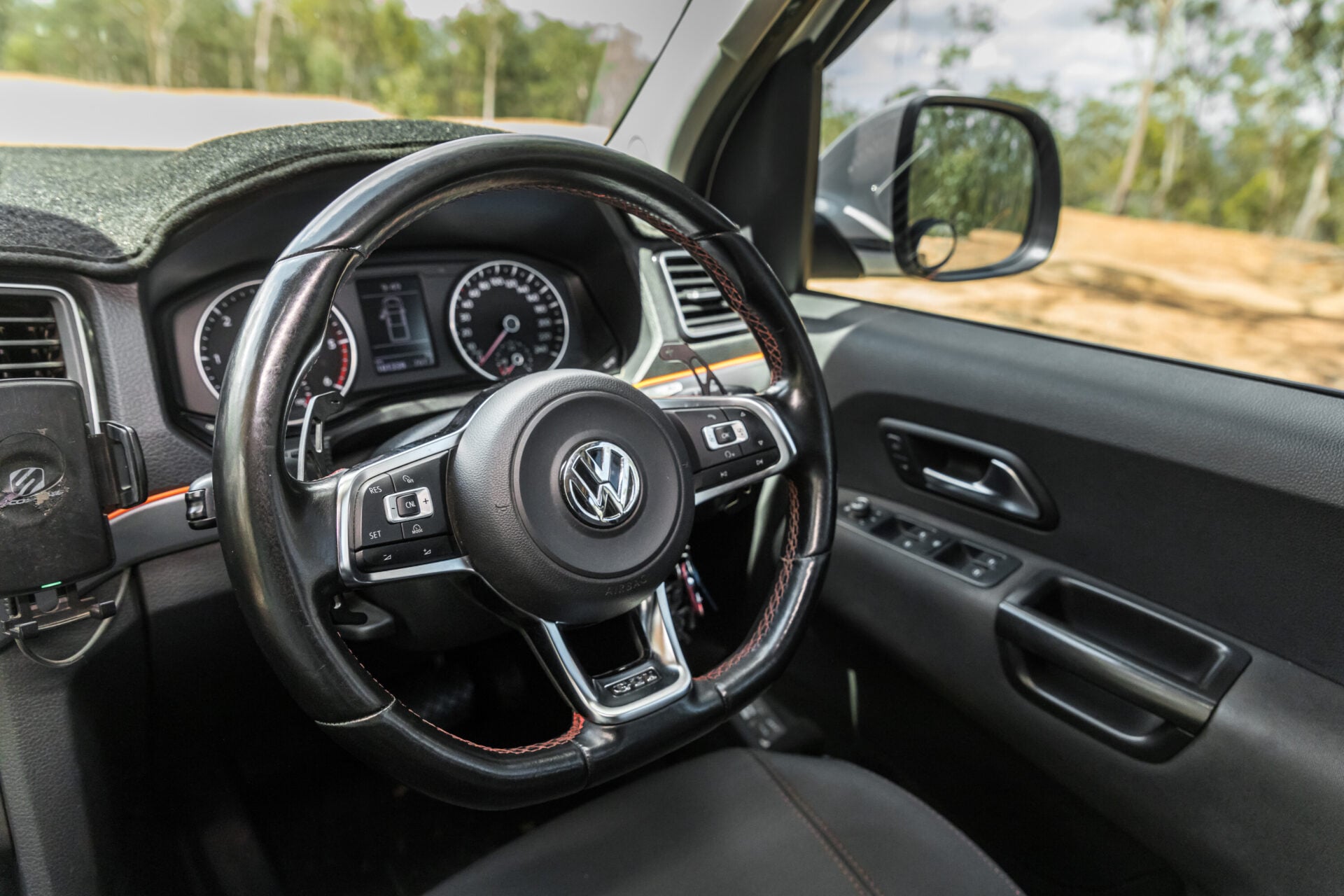 Rok in a hard place: Custom Amarok V6