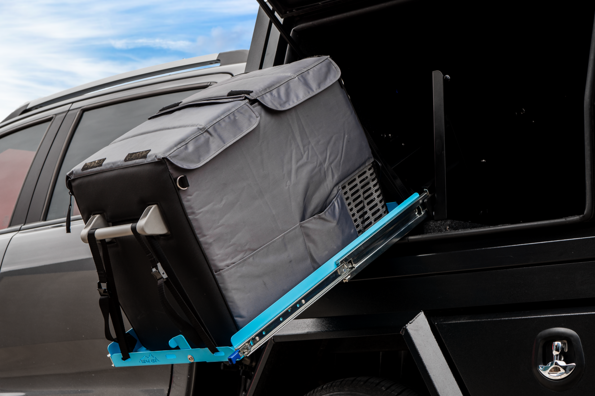 New 4x4 product: Ridge 4x4 fridge slides