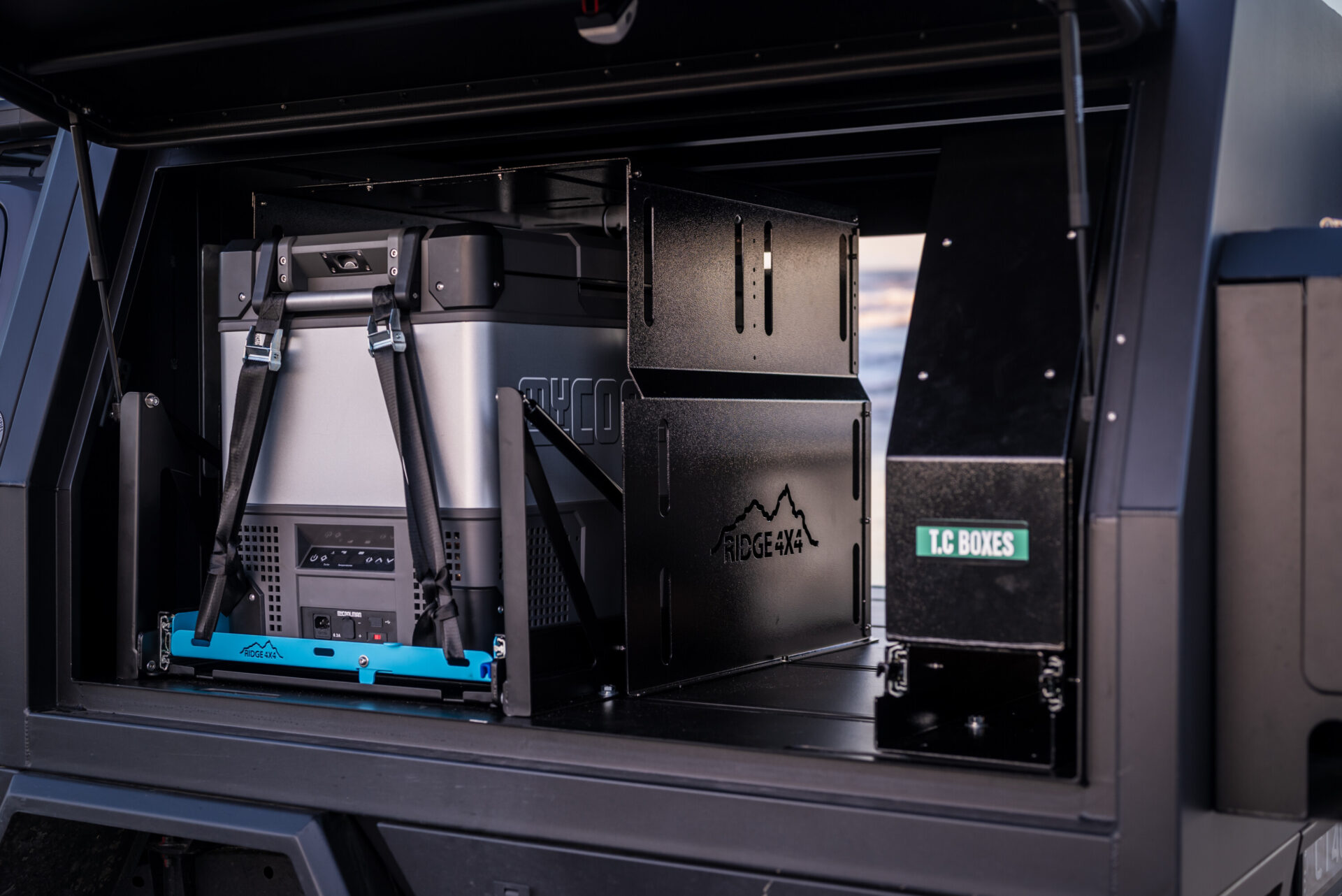 New 4x4 product: Ridge 4x4 fridge slides
