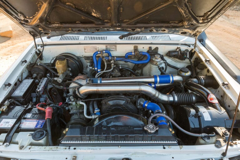 Busted knuckles: DIY-built Toyota HiLux LN106