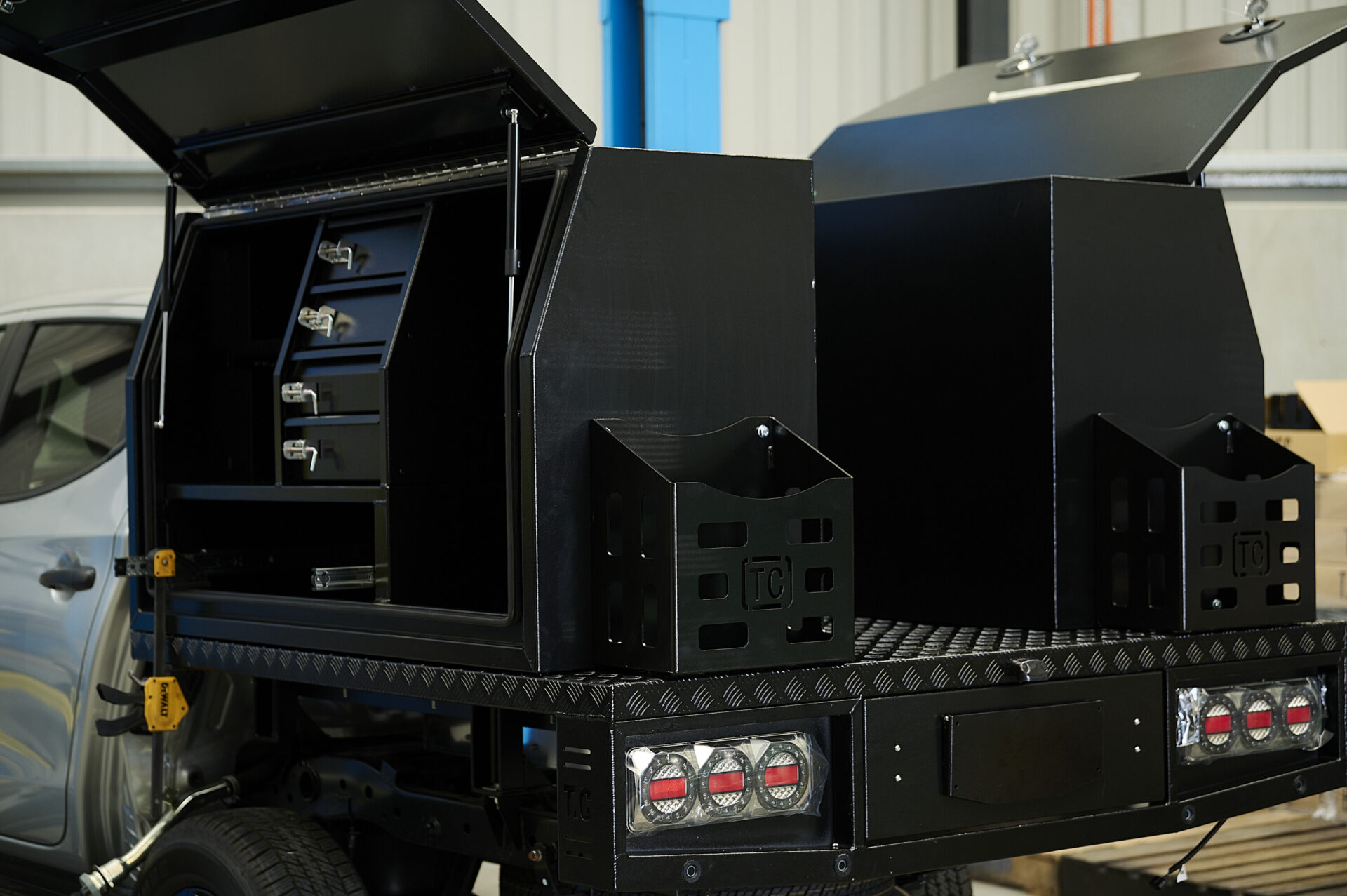 Triton tradie ute build: TC Boxes tray and toolbox installed