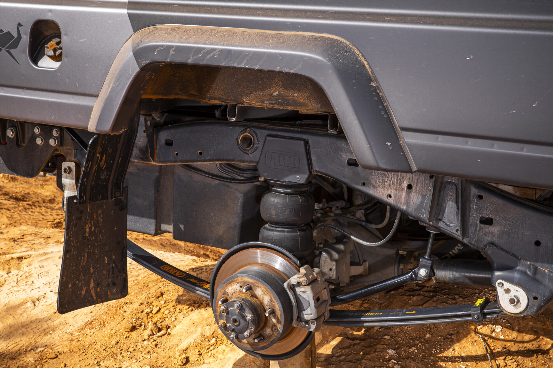 ARB Parabolic leaf springs and Air Bag kit will transform a leaf-spring 4WD