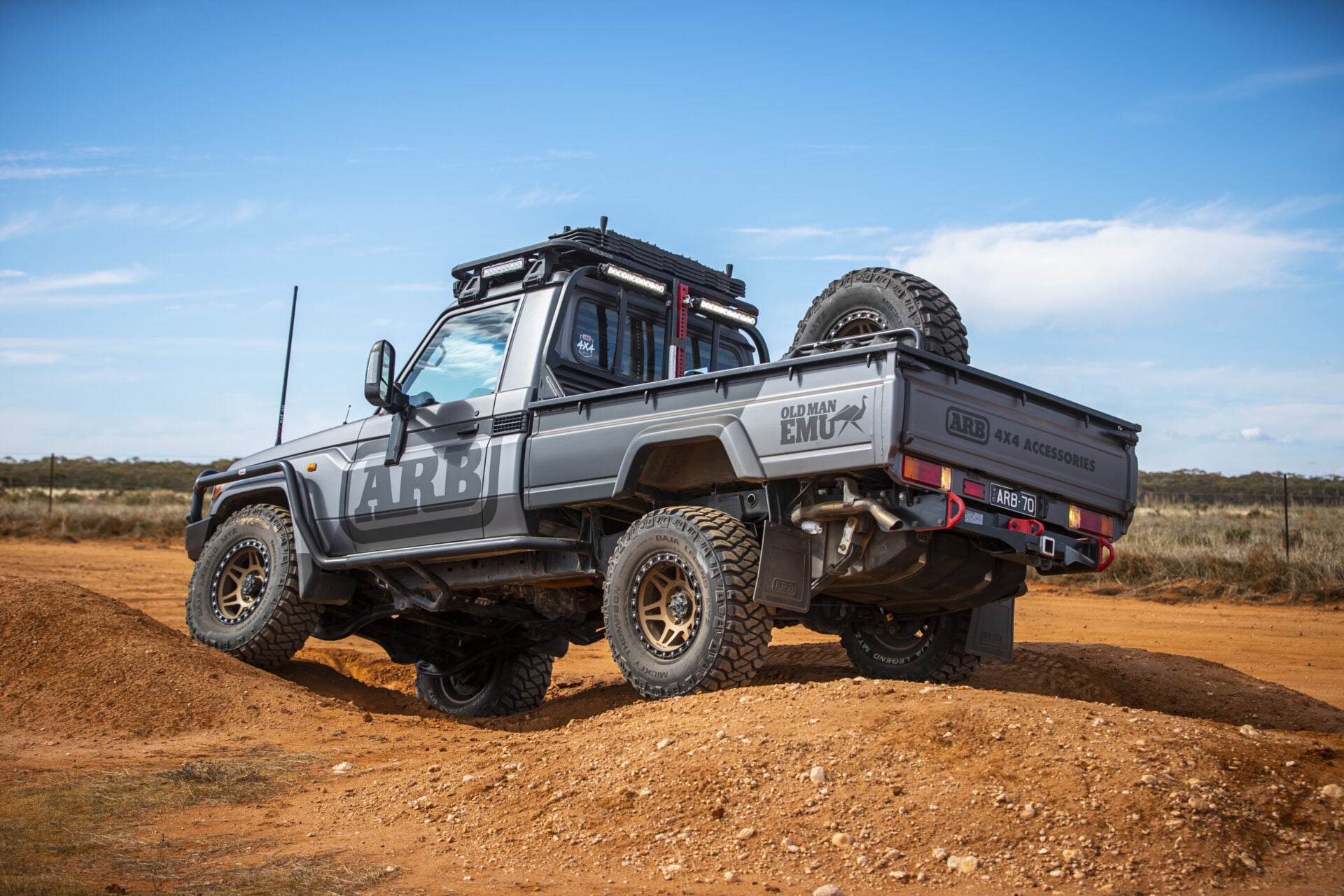ARB Parabolic leaf springs and Air Bag kit will transform a leaf-spring 4WD