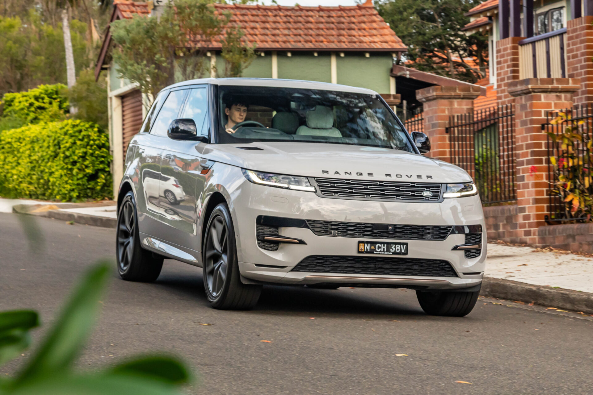 2024 Range Rover Sport Dynamic SE D300 review