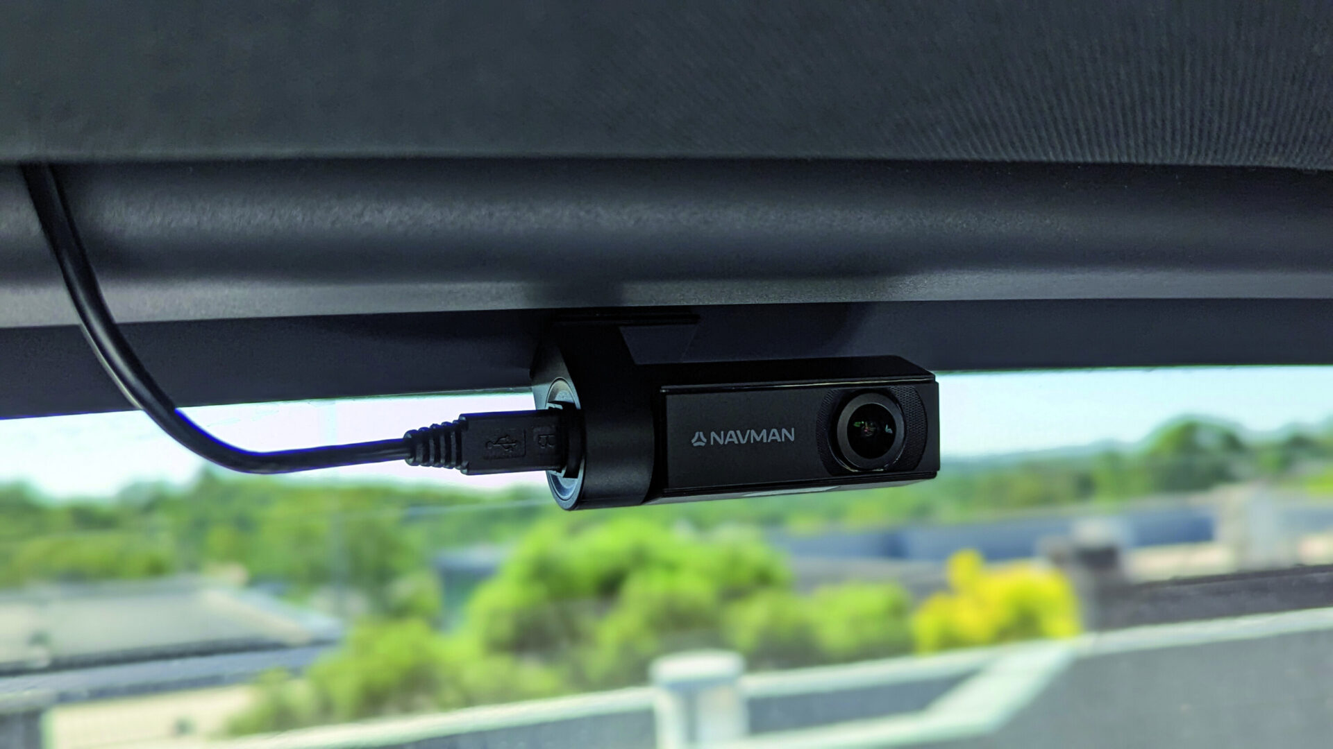 Navman MiView Pro 4K dash cam launched
