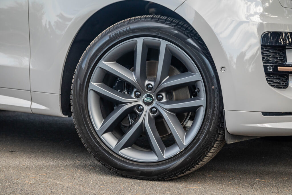 2024 Range Rover Sport Dynamic SE D300 review