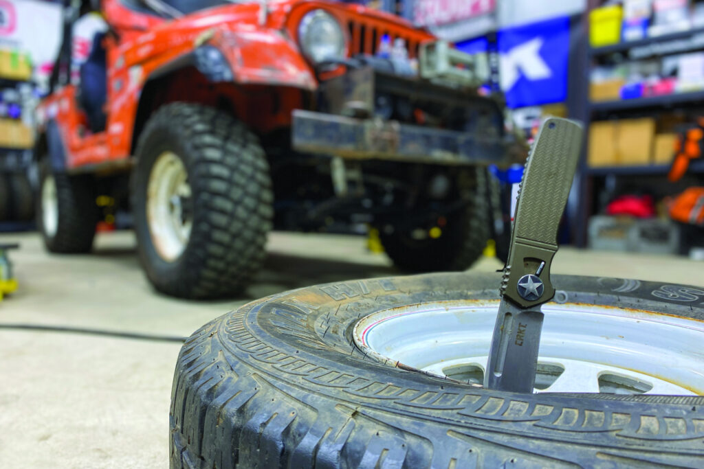 How to fix a 4x4 tyre on the fly