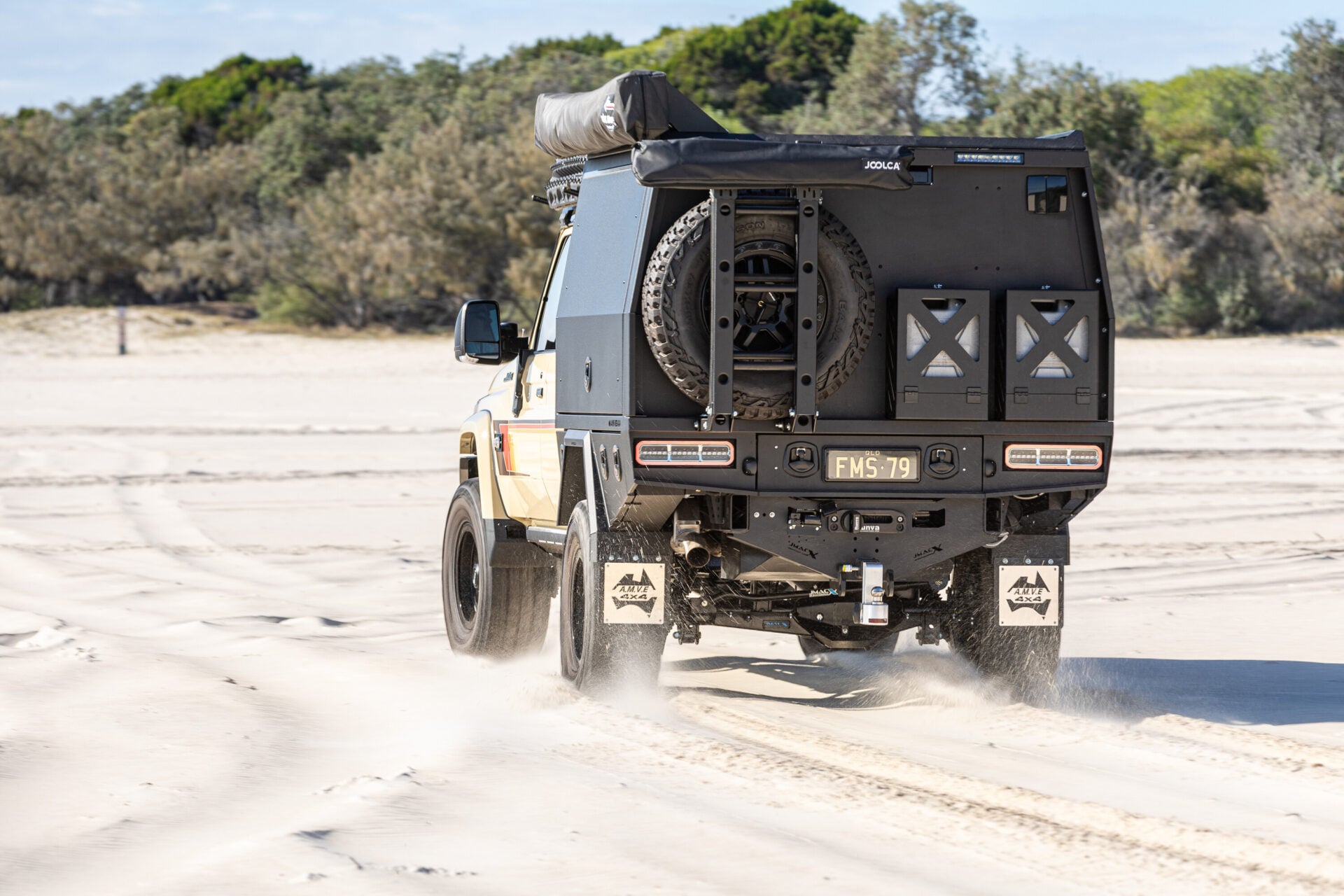 Toyota LandCruiser 79 Series custom 4x4