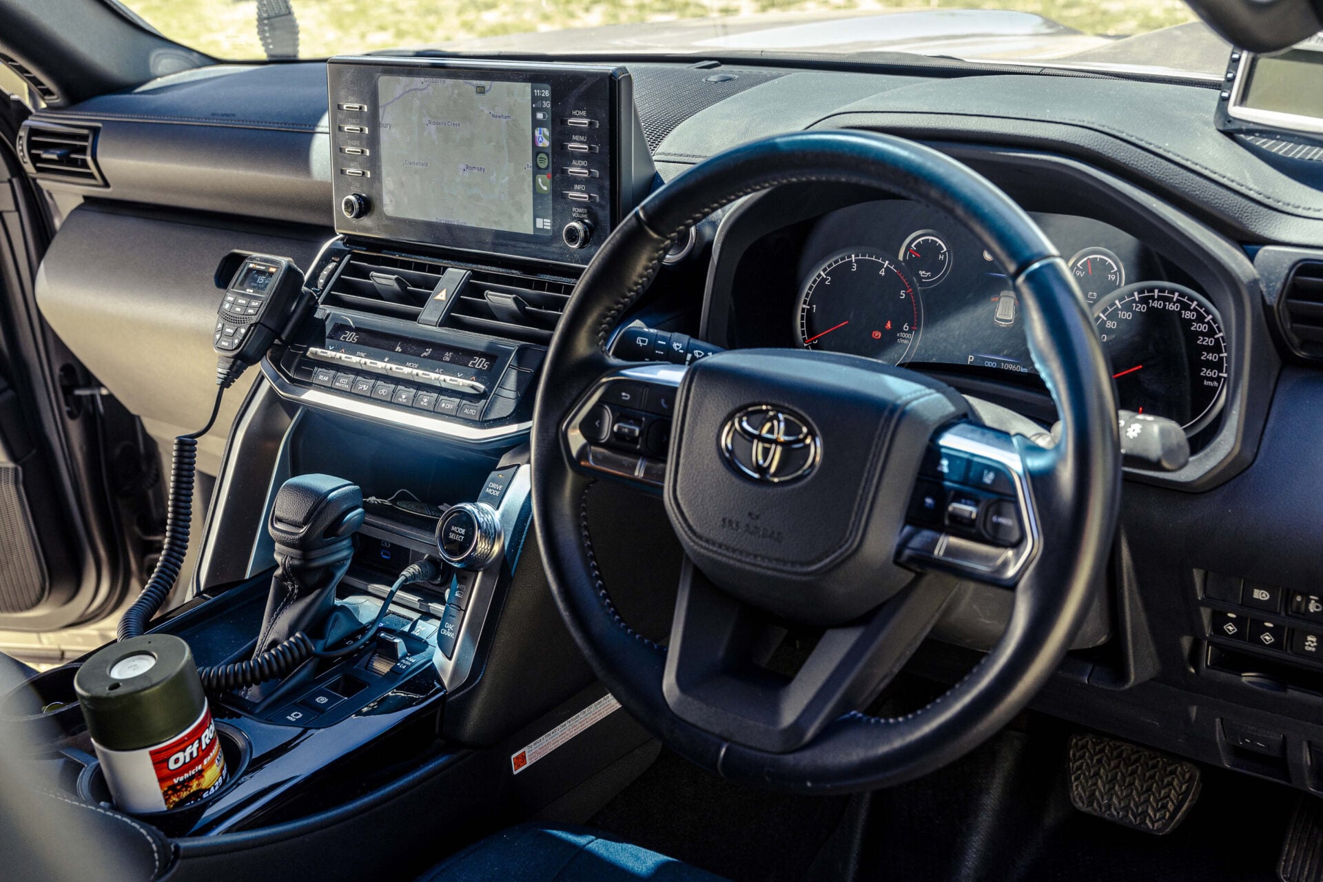 Toyota LandCruiser 300 Series chopped and transformed into mind-blowing ute