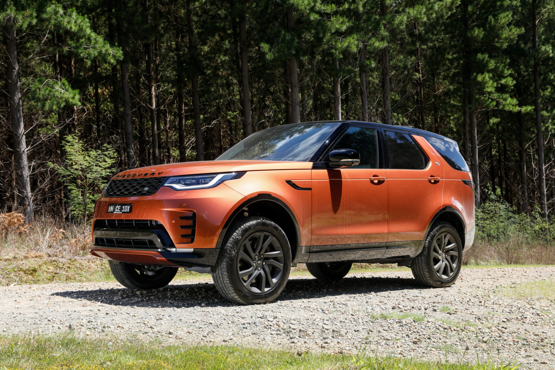 Land Rover Discovery | Price, Reviews & Specs