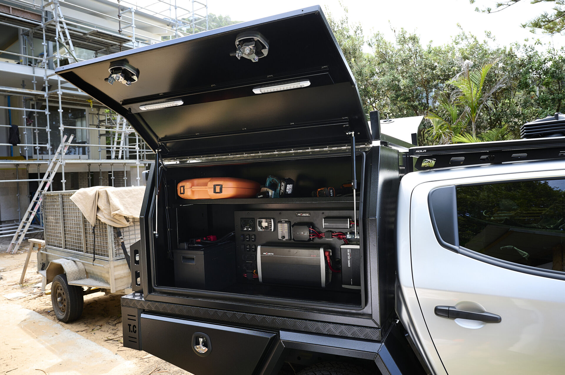 Tradie Triton ute build: Projecta power management
