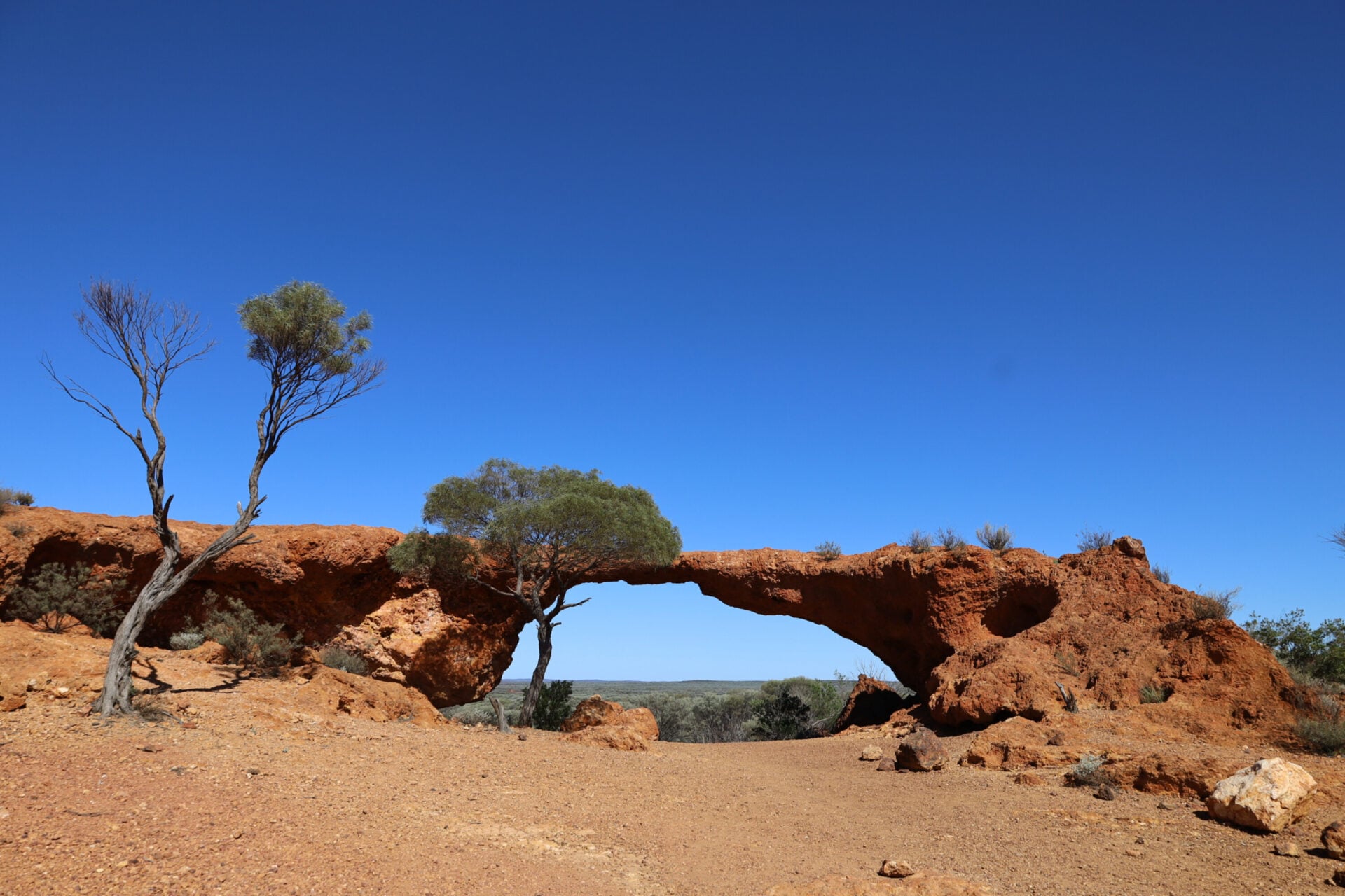 Exploring the remote Golden Outback in mid-west WA