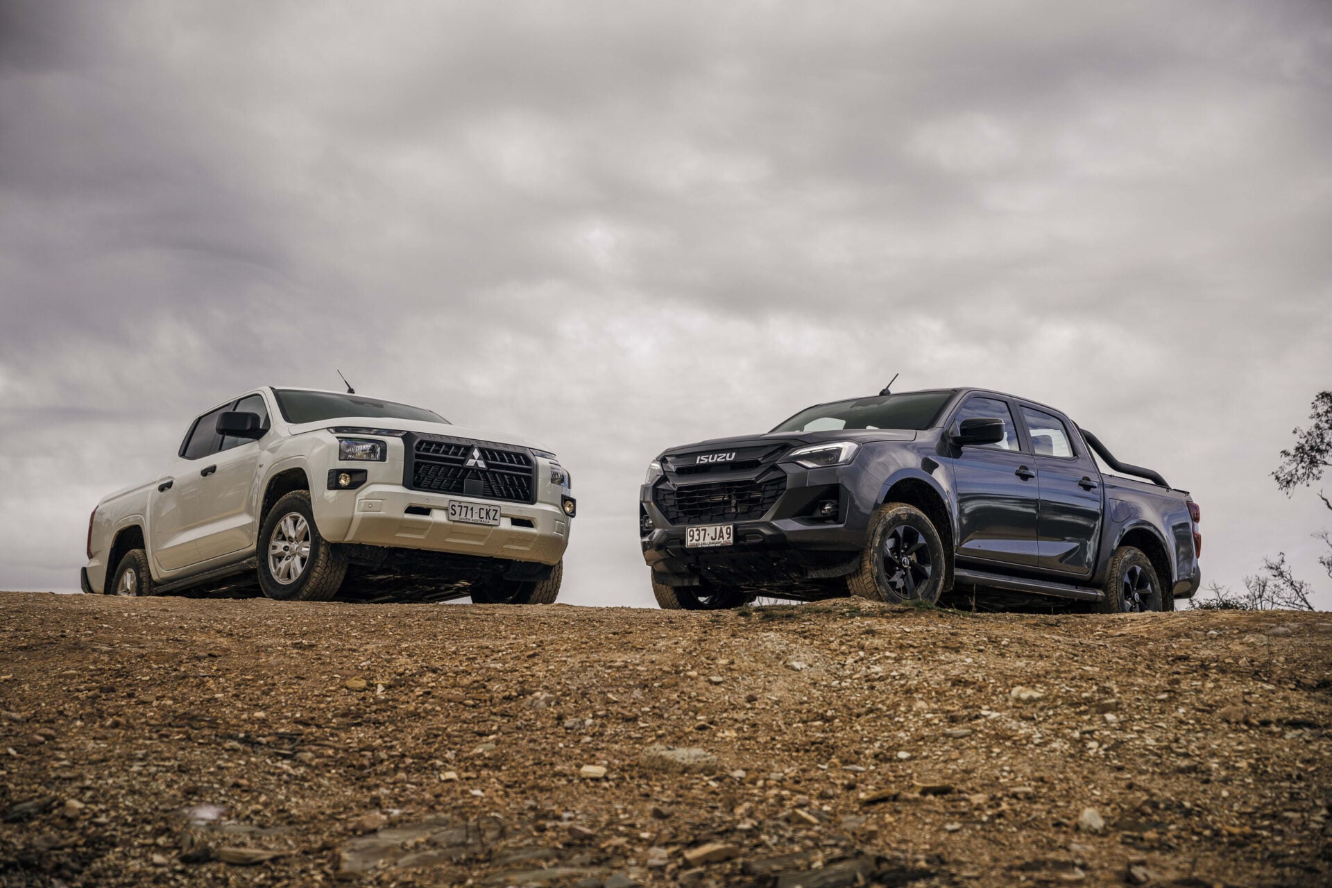 2024 Mitsubishi Triton GLX+ vs Isuzu D-Max X-Rider review