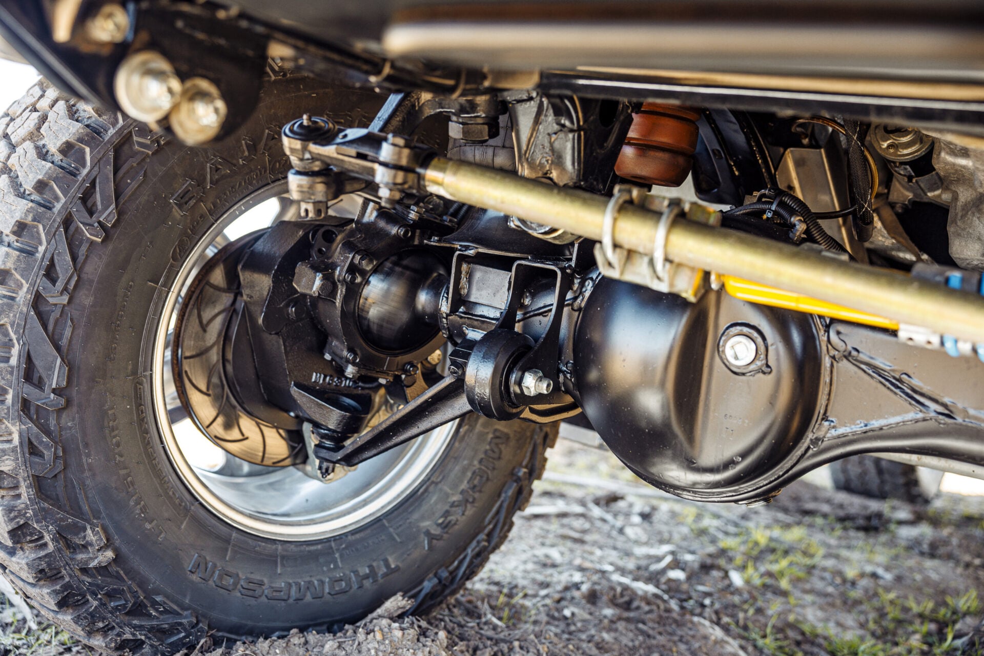 V8-powered Patrol walks tall on 35s and portals
