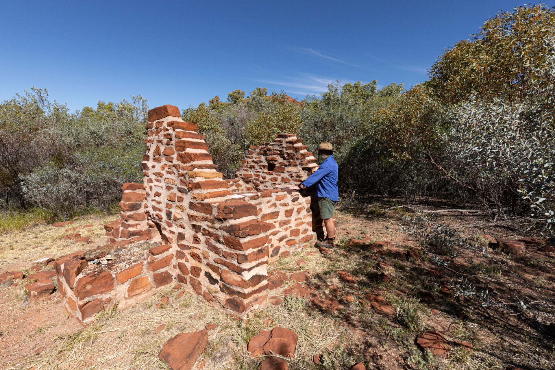 Tackling the Finke River 4WD route