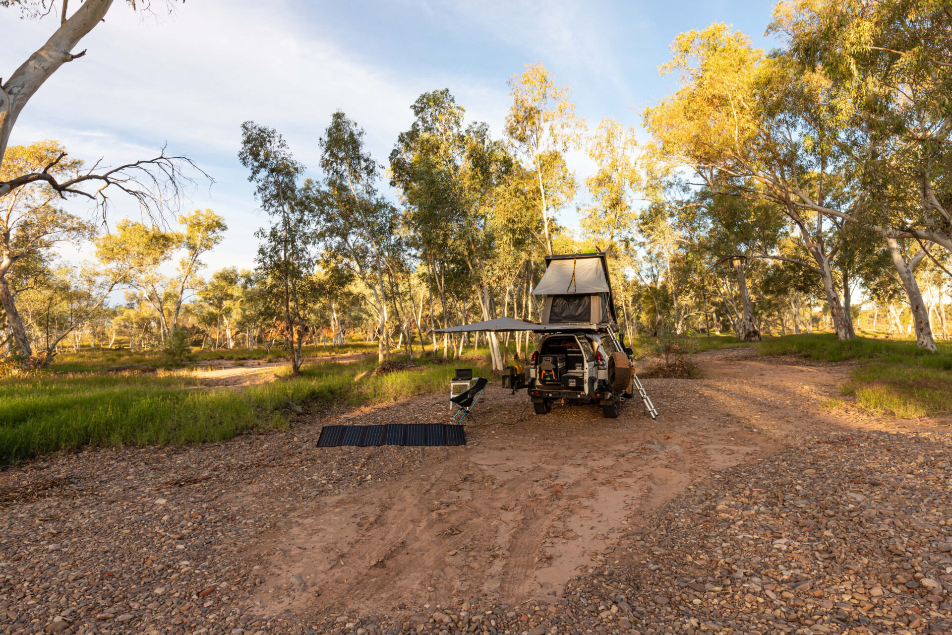 Tackling the Finke River 4WD route