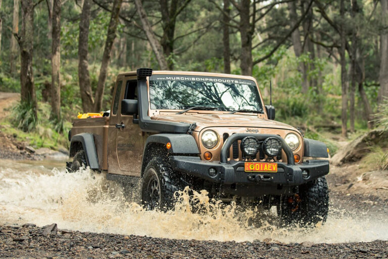 Murchison Jeep JK Wrangler Pick-up: Custom 4x4
