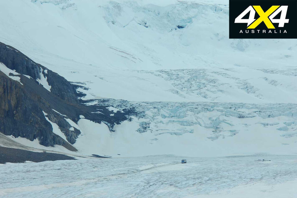4x4 road trip to the north of Canada's Arctic Circle