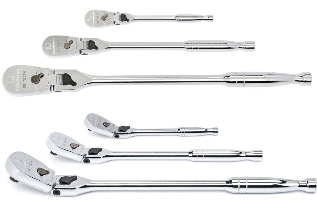 New 4x4 gear: Ratchet set, rooftop platform, Thunder Auto trailer plug