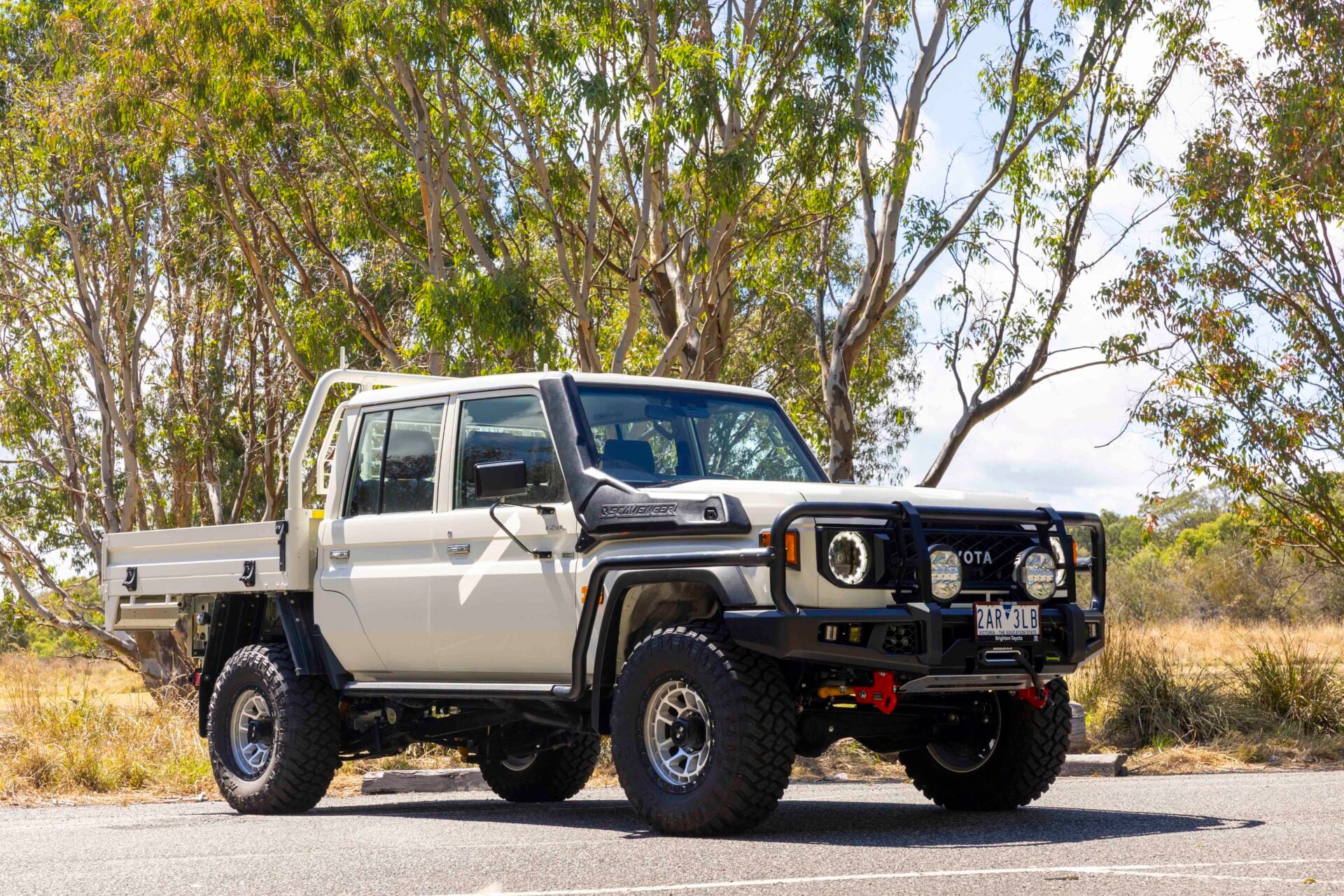 2024 Toyota LandCruiser 79 GXL: Scavenger snorkel