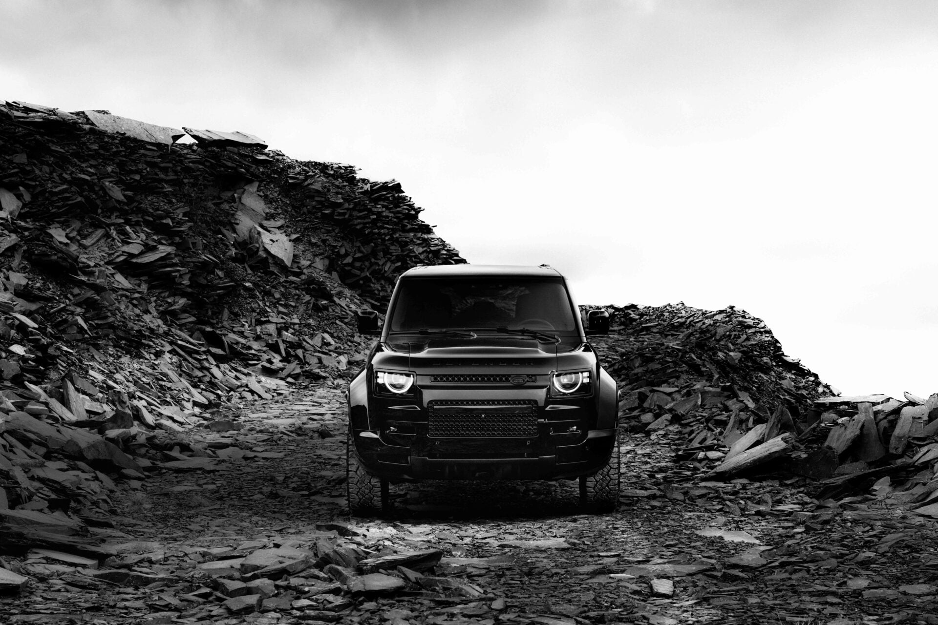 Land Rover reveals stealthy $337K Defender OCTA Black