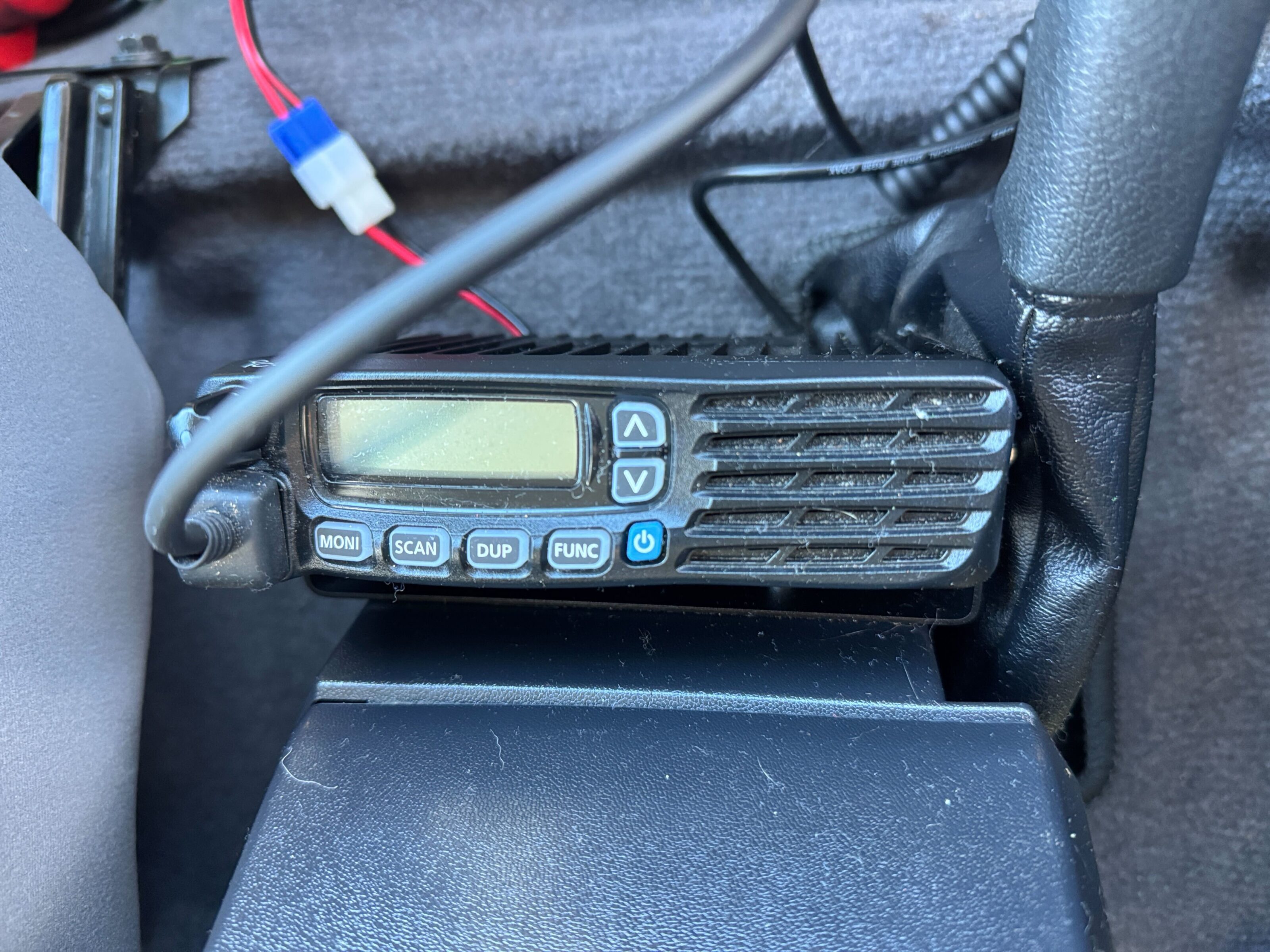 ICOM IC-410PRO in-cab UHF radio review – Reliable comms for remote touring