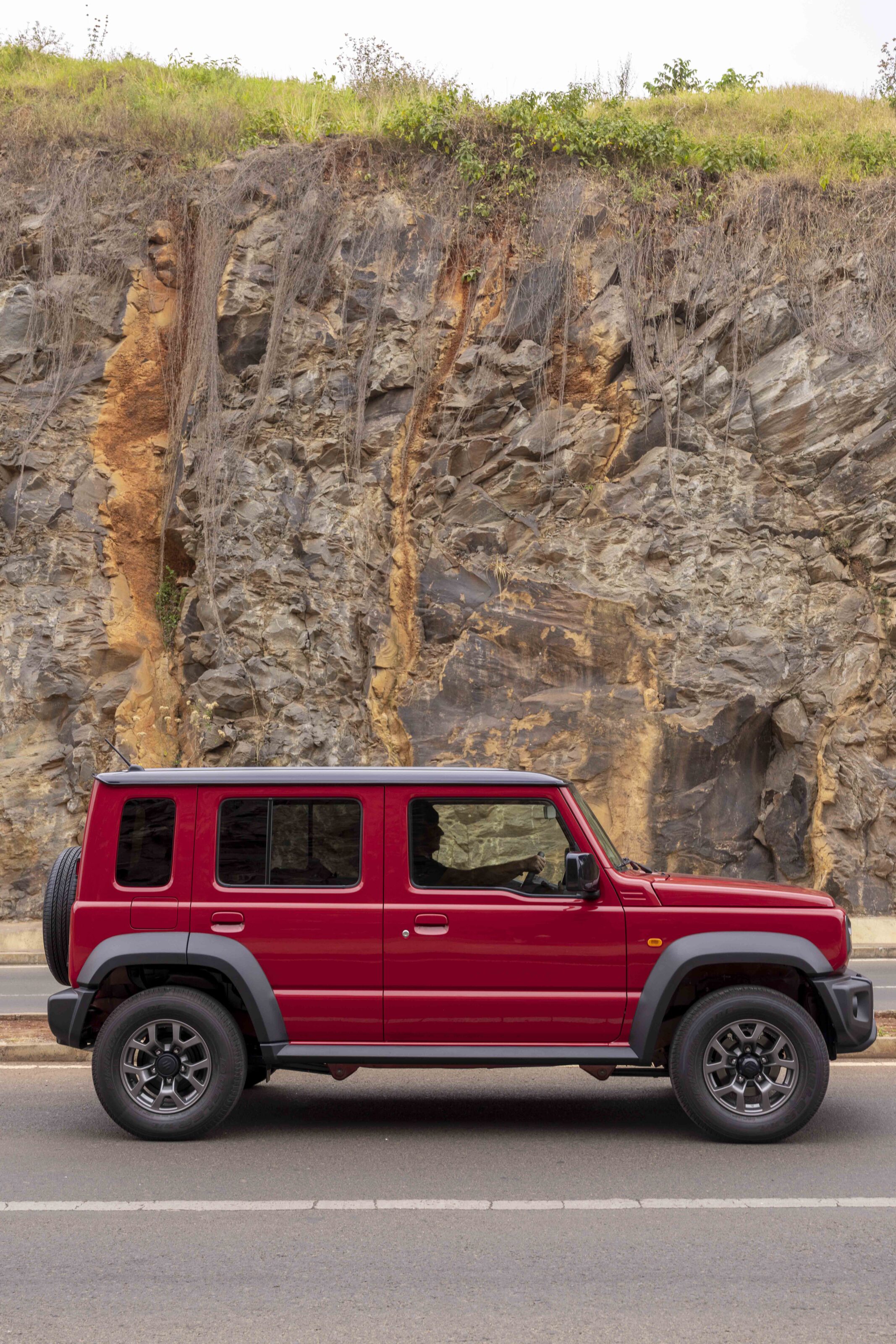 Suzuki resumes Jimny XL sales in Australia after temporary pause