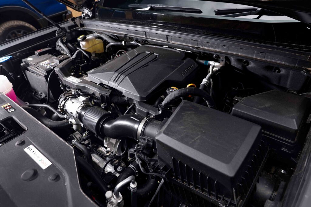 2025 Kia Tasman X-Pro vs Ford Ranger Wildtrak comparison