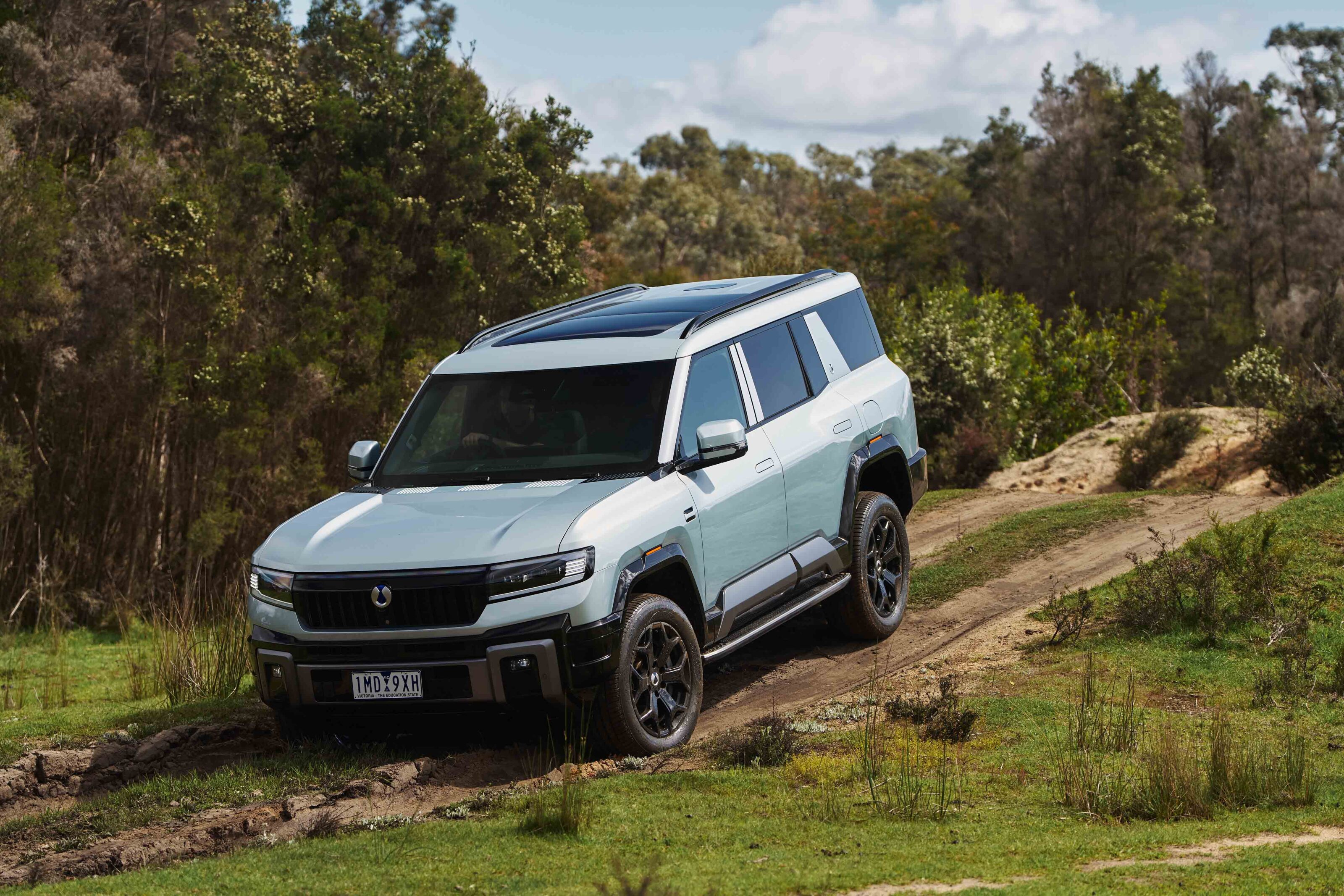 Denza B5 and B8 revealed for Australia; Order books to open in December