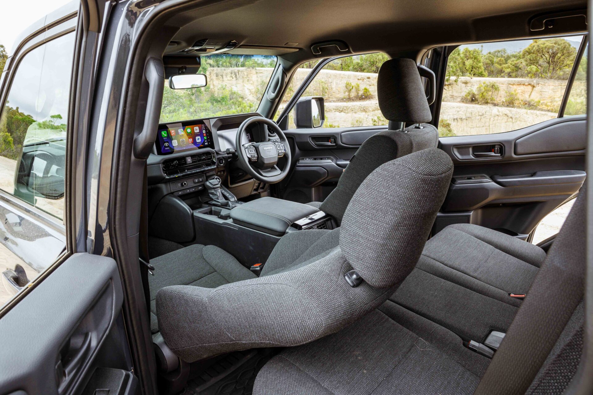 Toyota Prado GX vs Ford Everest Trend: Base model off-road comparison